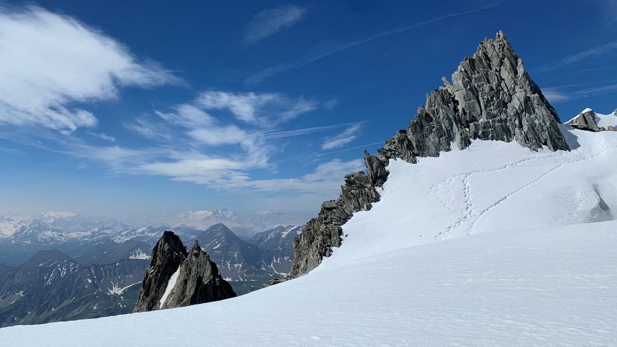 Hiking a glacier to Col d’Entreves: a breathtaking introduction to ...