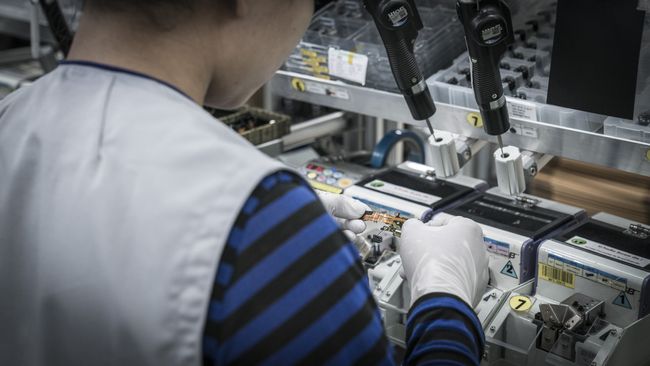 Behind the scenes on the Sony Alpha A9 production line | TechRadar