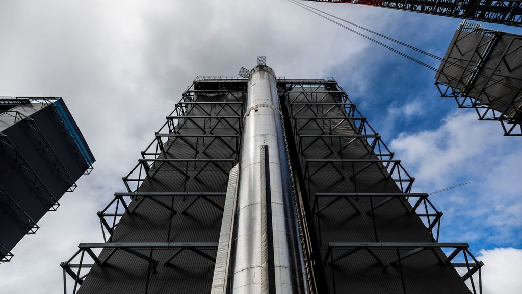 SpaceX to launch Starship again 'soon,' Elon Musk says (photos) | Space