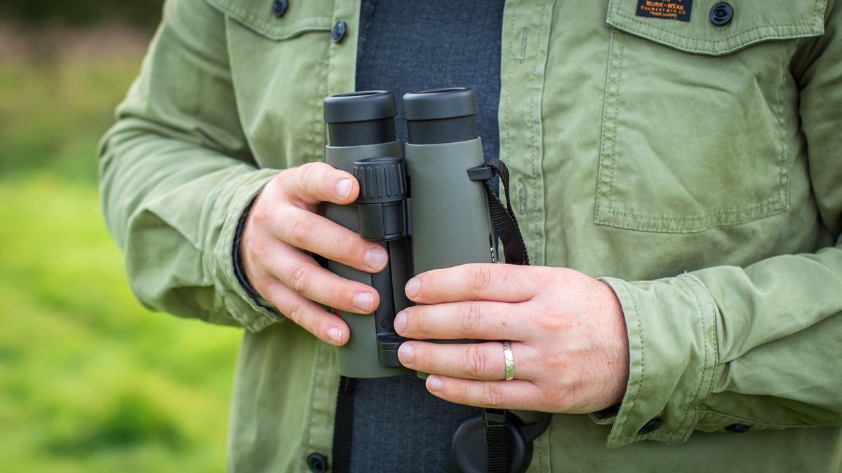 Leica Noctivid 10x42 binoculars review | Live Science