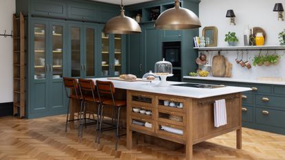 10 Ladder Kitchen Cabinet Ideas to Make More of High Storage | Livingetc