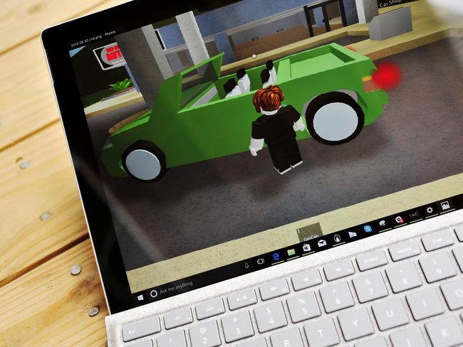 Windows 10 Gems: Build your own world with Roblox | Windows Central