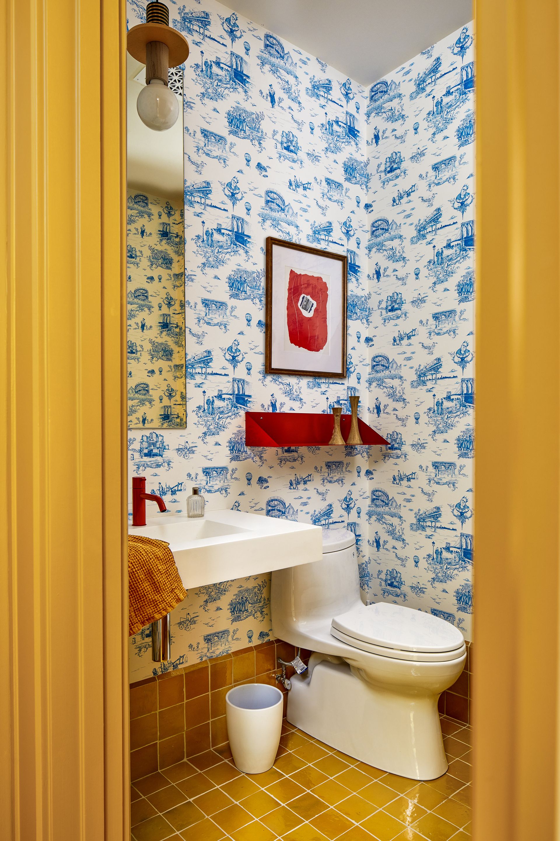 Do Red and Yellow Go Together? Here's How to Make It Work | Livingetc