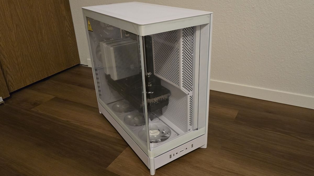 Montech HS02 Pro Case Review: GPU thermals take center stage | Tom's ...