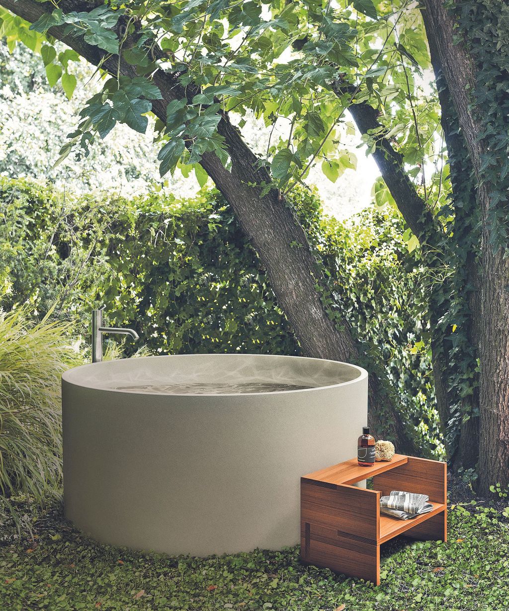 16 outdoor bathroom ideas for a stylish, tranquil space | Homes and Gardens