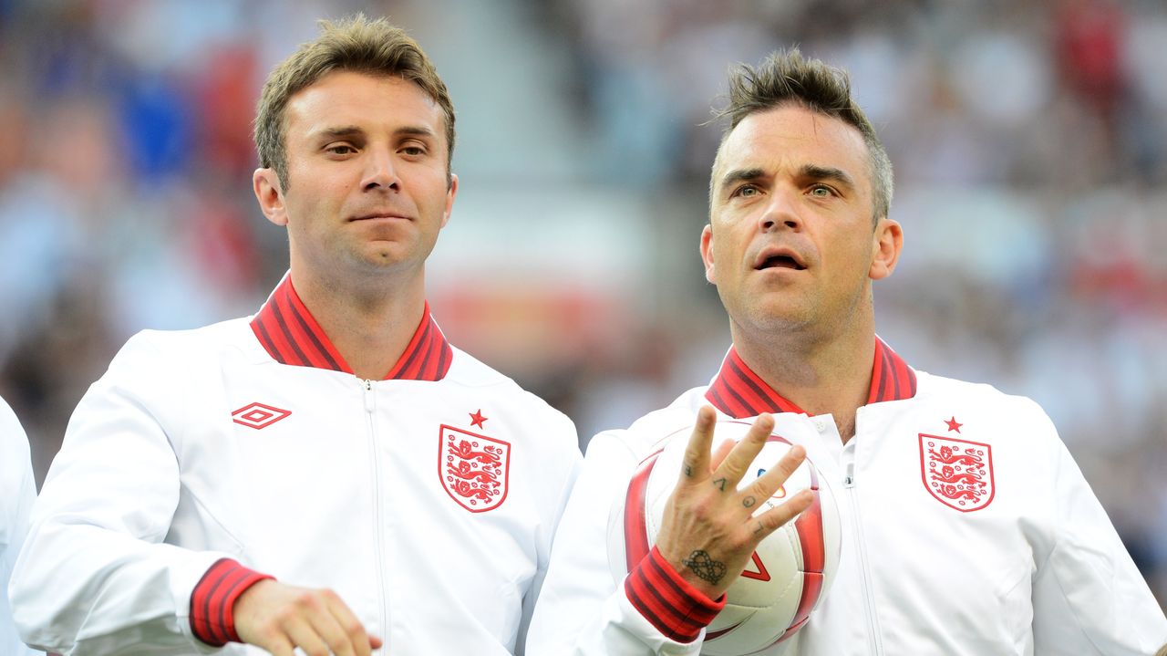 How did Robbie Williams and Jonathan Wilkes meet? | Woman & Home