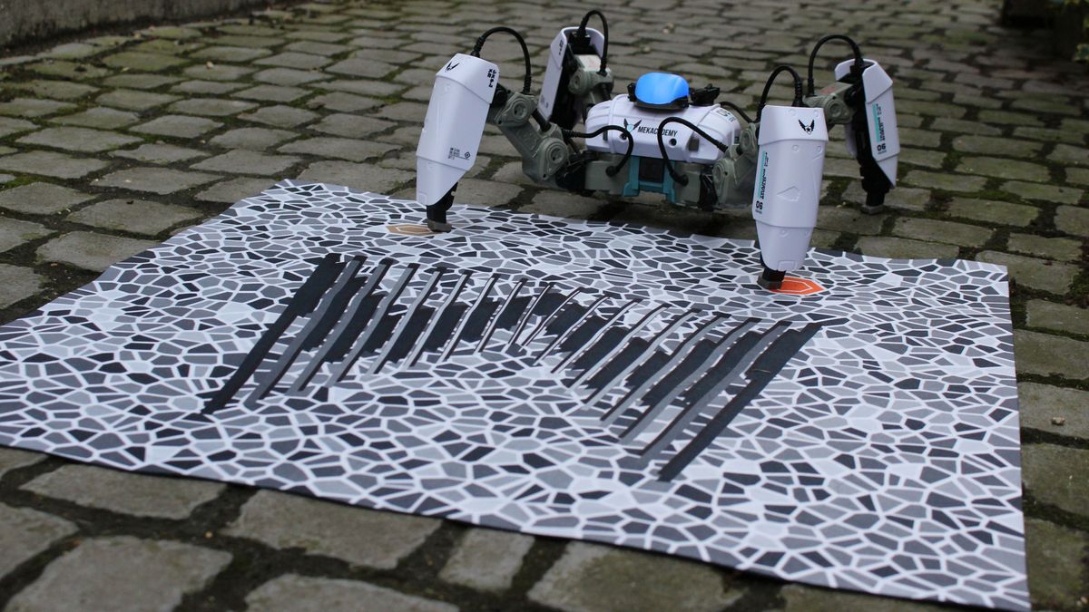 Mekamon AR fighting robot review | TechRadar
