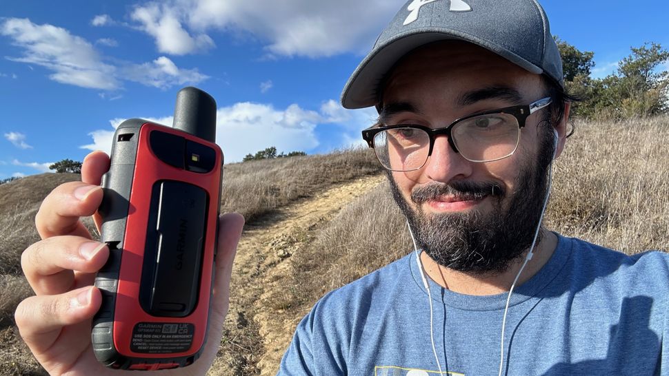 Garmin GPSMAP 67i review: I'm not smart enough for this handheld GPS ...