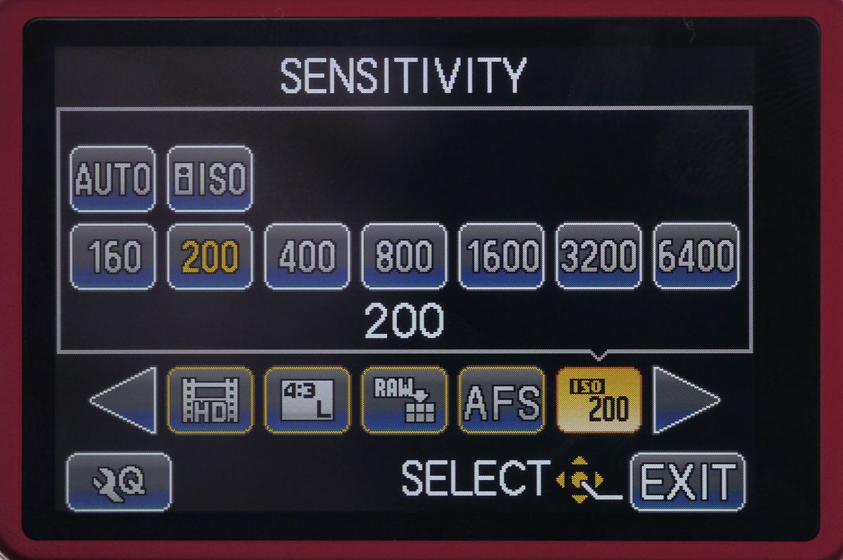 Build and handling - Panasonic GF3 review - Page 2 | TechRadar