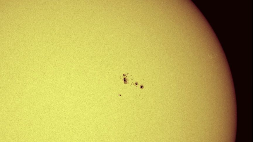 Photos: Sunspots on Earth's Closest Star: Page 2 | Space