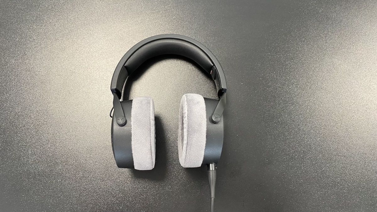 Beyerdynamic DT 900 PRO X review | MusicRadar