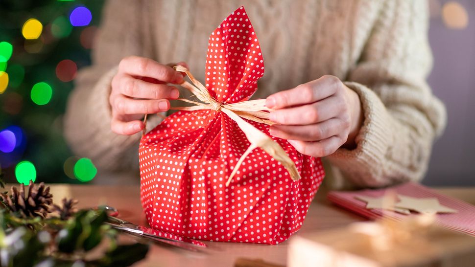 Returning unwanted gifts — what are your rights (and how to avoid ...