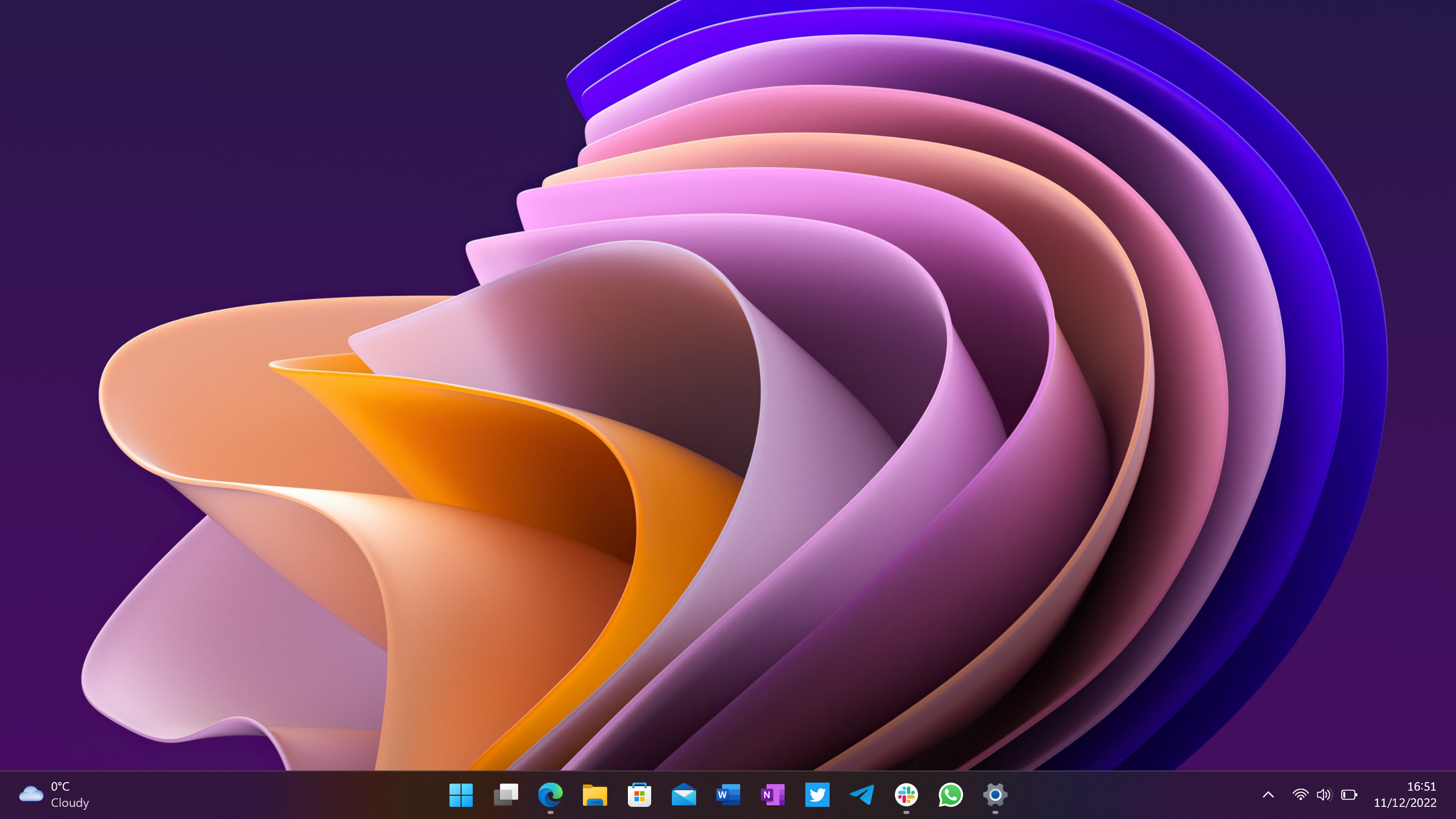Windows 11's 2022 Update includes new hidden desktop themes, here's how ...
