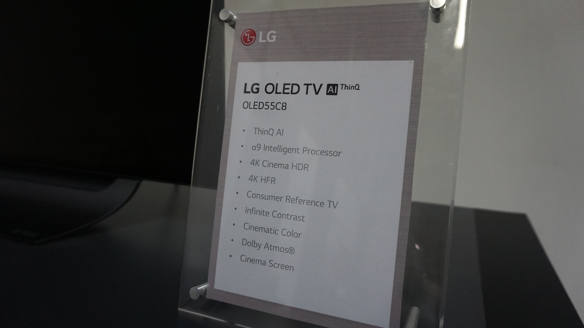 Hands on: LG C8 OLED (OLED55C8) review - Tech4Reviewz