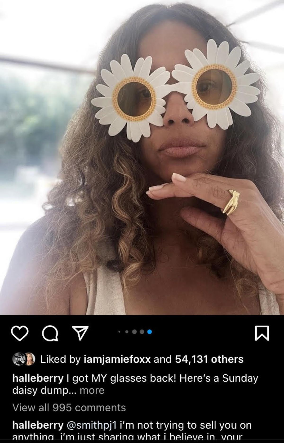 Jamie Foxx Spotted Waving To Fans And Liking Halle Berry’s New Post ...