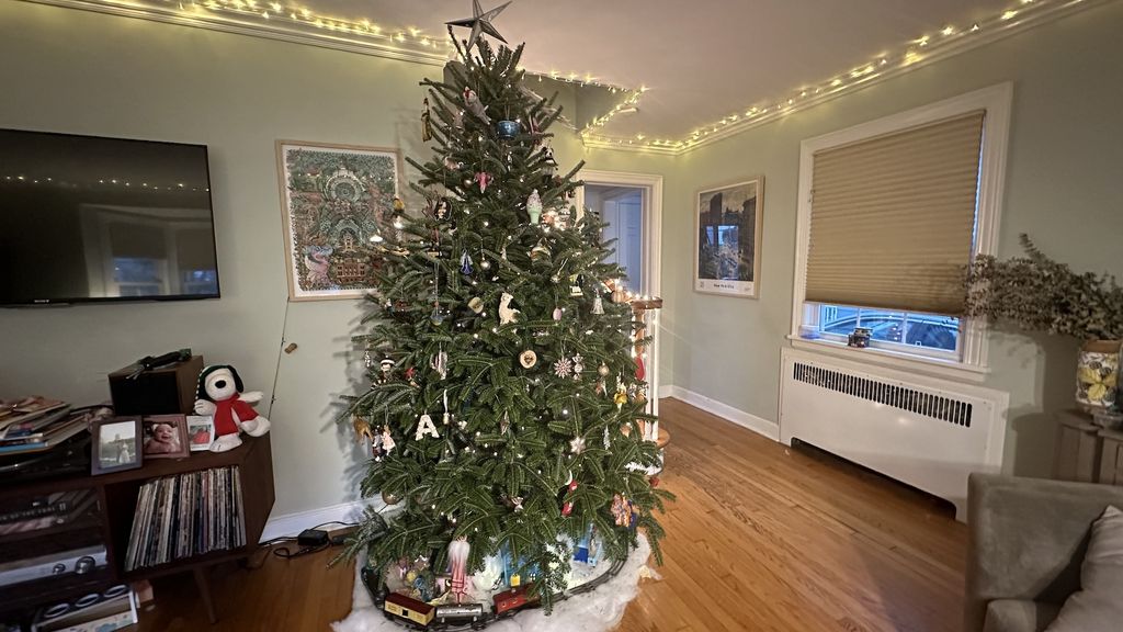 The Philips Hue Festavia are the smart lights I didn’t know I needed ...