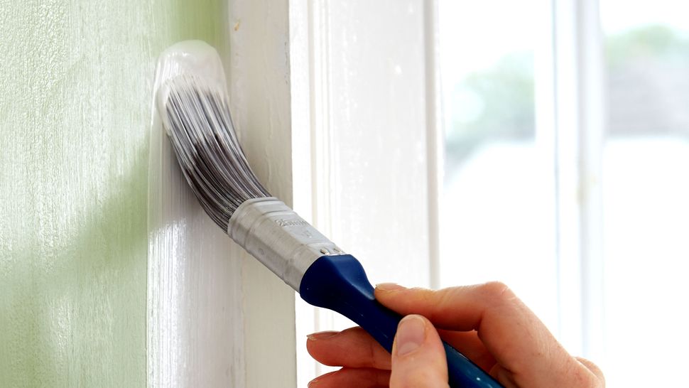 Painting caulk: 6 practical pointers for the perfect finish | Homebuilding