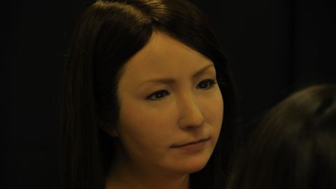 Meet the Geminoid F, the first humanoid robot to star in a movie ...