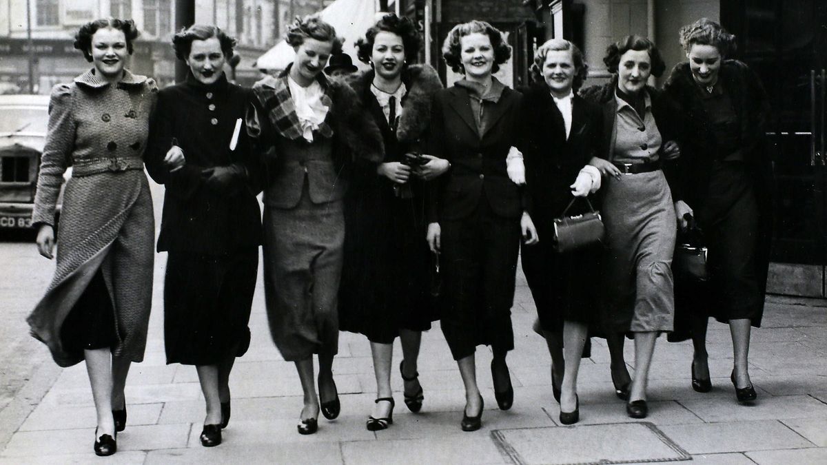 This is what London street style looked like before Instagram | Marie ...
