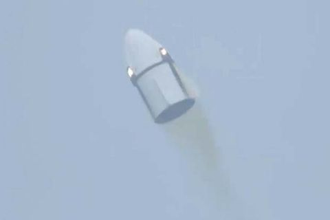 SpaceX Tests 'Revolutionary' Dragon Launch Escape System to Save ...