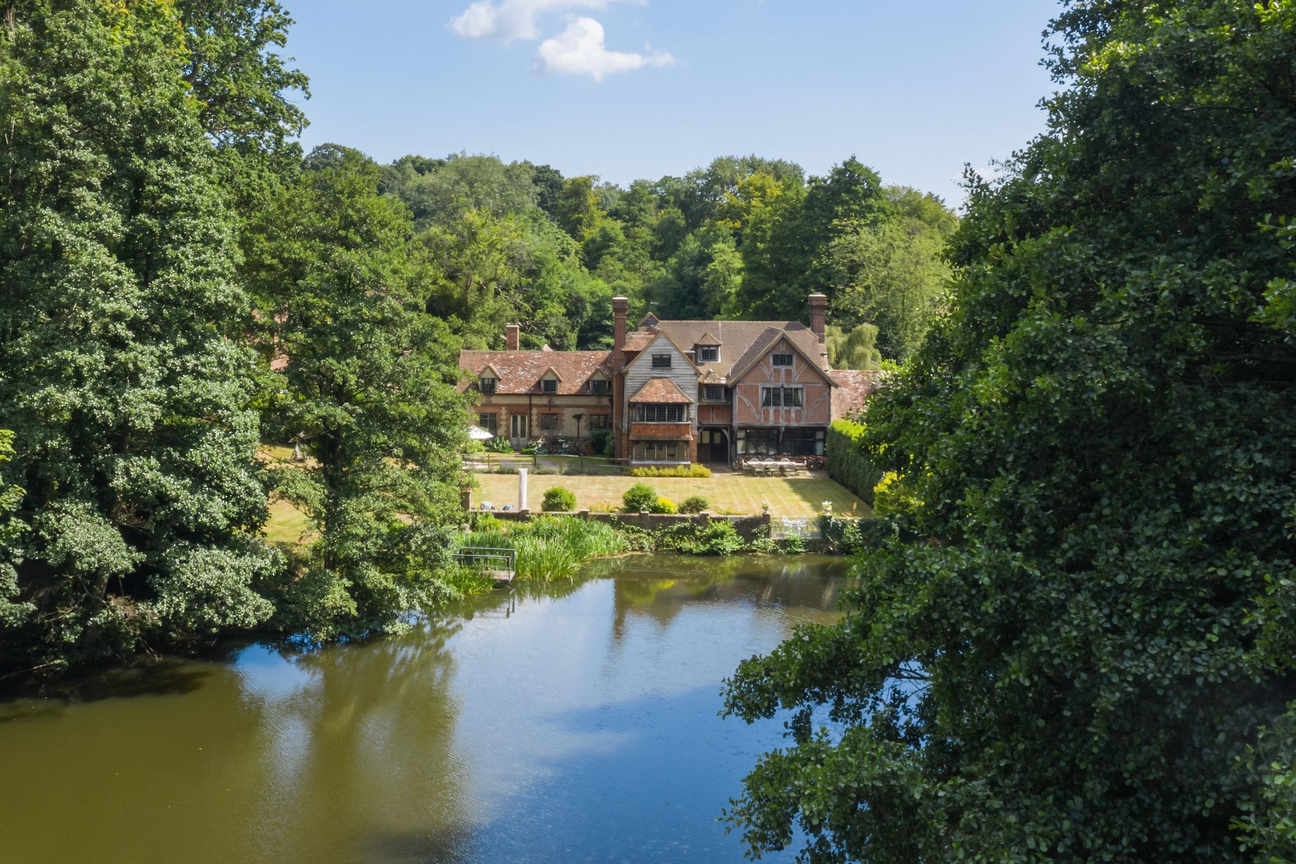 20 breathtaking country homes for sale, as seen in Country Life ...