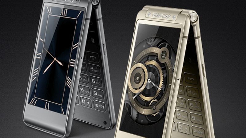 Could flip phones make a comeback? | TechRadar
