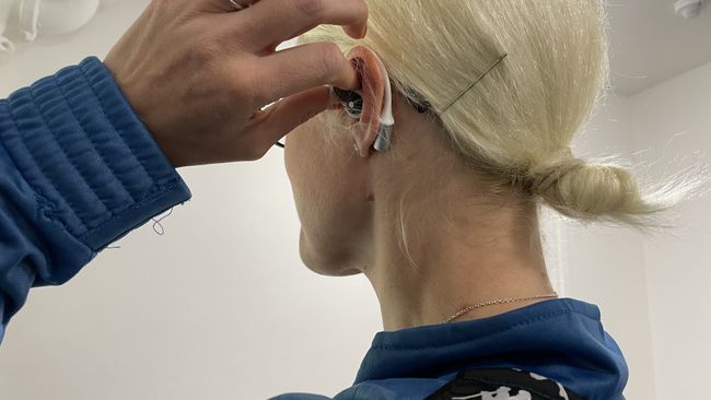 Nothing's first open-ear buds are here, and they truly wow me for fit ...