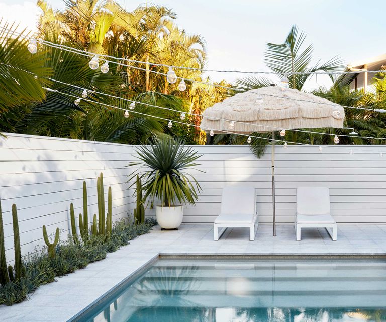 Pool privacy ideas: 10 ways to create a private paradise | Homes and ...
