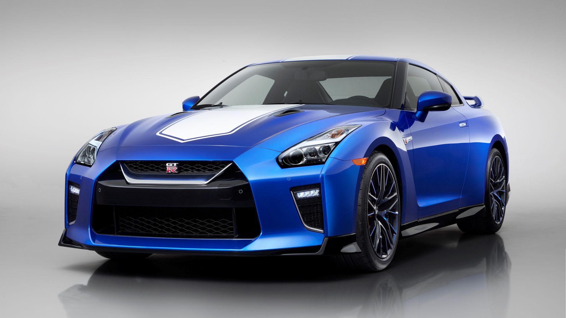Nissan celebrates the GT-R's 50th birthday with a tech-packed special ...
