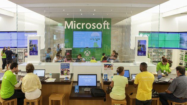 The NFL is making Microsoft Surface a winner on and off the sidelines ...