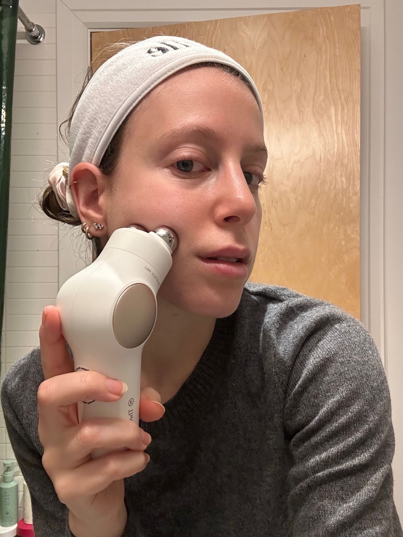 I Tested the TheraFace Pro for 40 Days: My Honest Review | Who What Wear