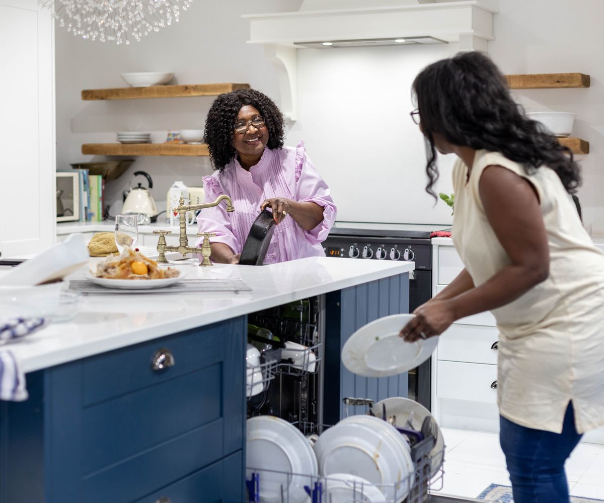Is two dishwashers in a kitchen a good idea or not? | Homebuilding