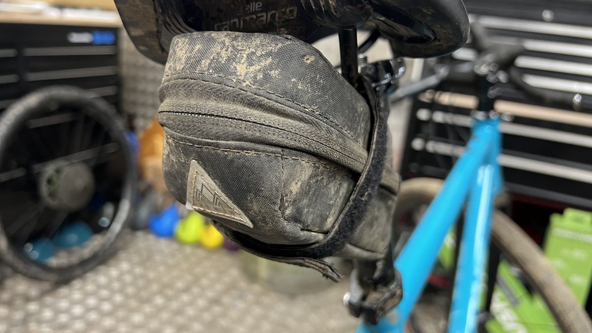 PNW Satellite seat pack review – secure, dropper-friendly saddle bag ...