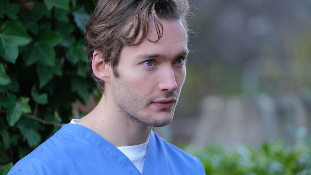 Platform 7 ending explained and how it differs from the book | Woman & Home