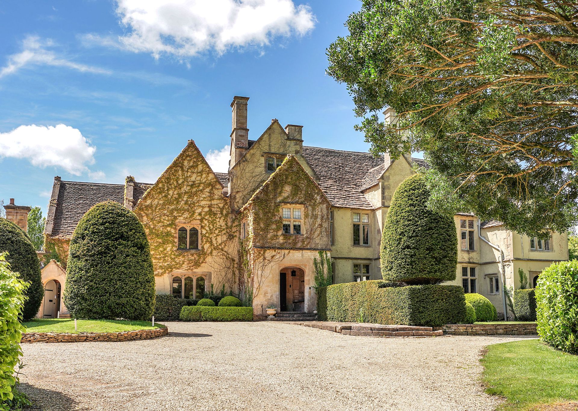 'The perfect English country retreat from the modern world', with ...