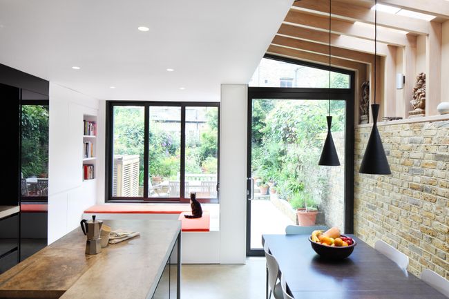 14 Kitchen Window Ideas for the Picture Perfect Space | Homebuilding