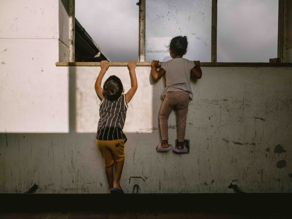 Jodi Windvogel wins 2025 Marilyn Stafford FotoReportage Award for work ...