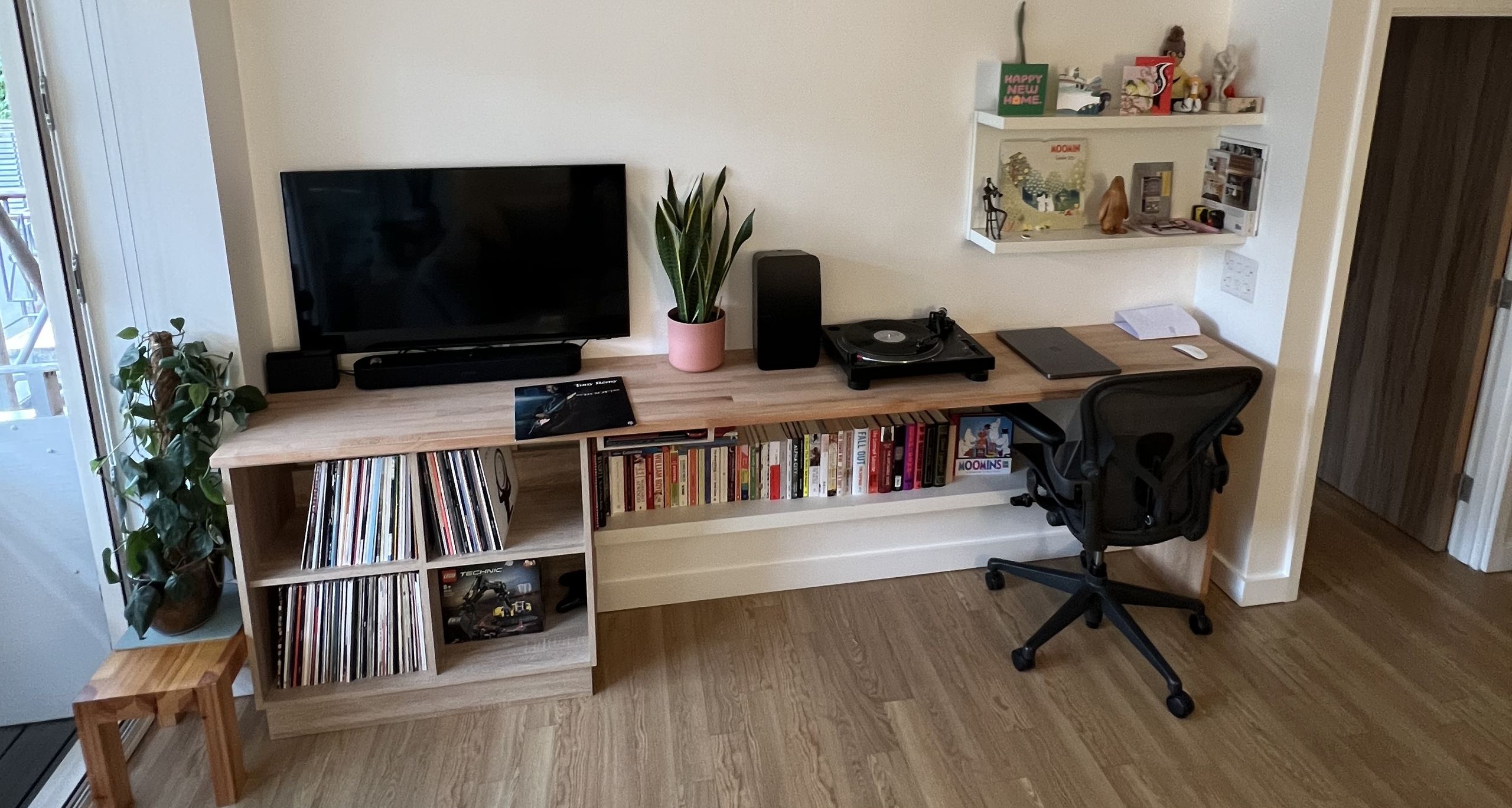 I custom-built a super-tidy TV and hi-fi setup — here are 5 mistakes ...