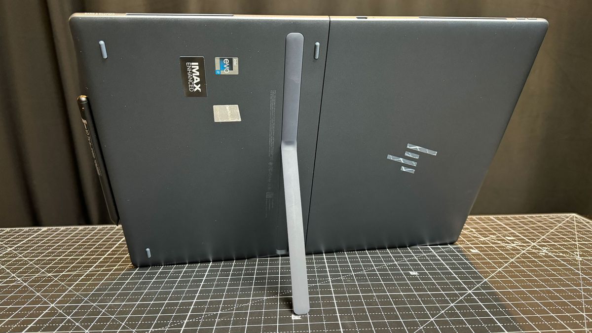 HP Spectre Foldable Review: Best Foldable, but for How Much? | Tom's ...