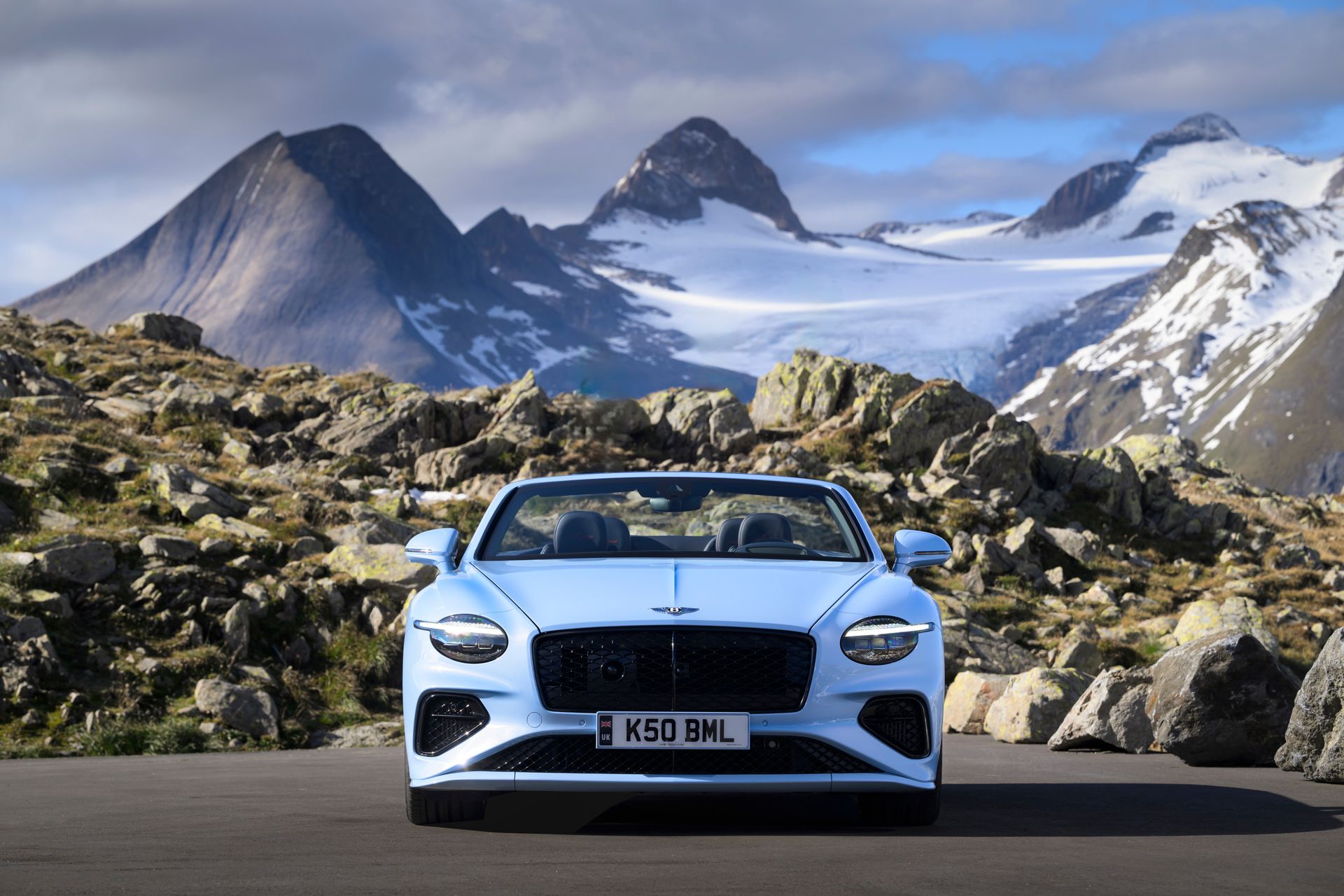 Rétromobile revisits some of the icons of car design, along with their ...