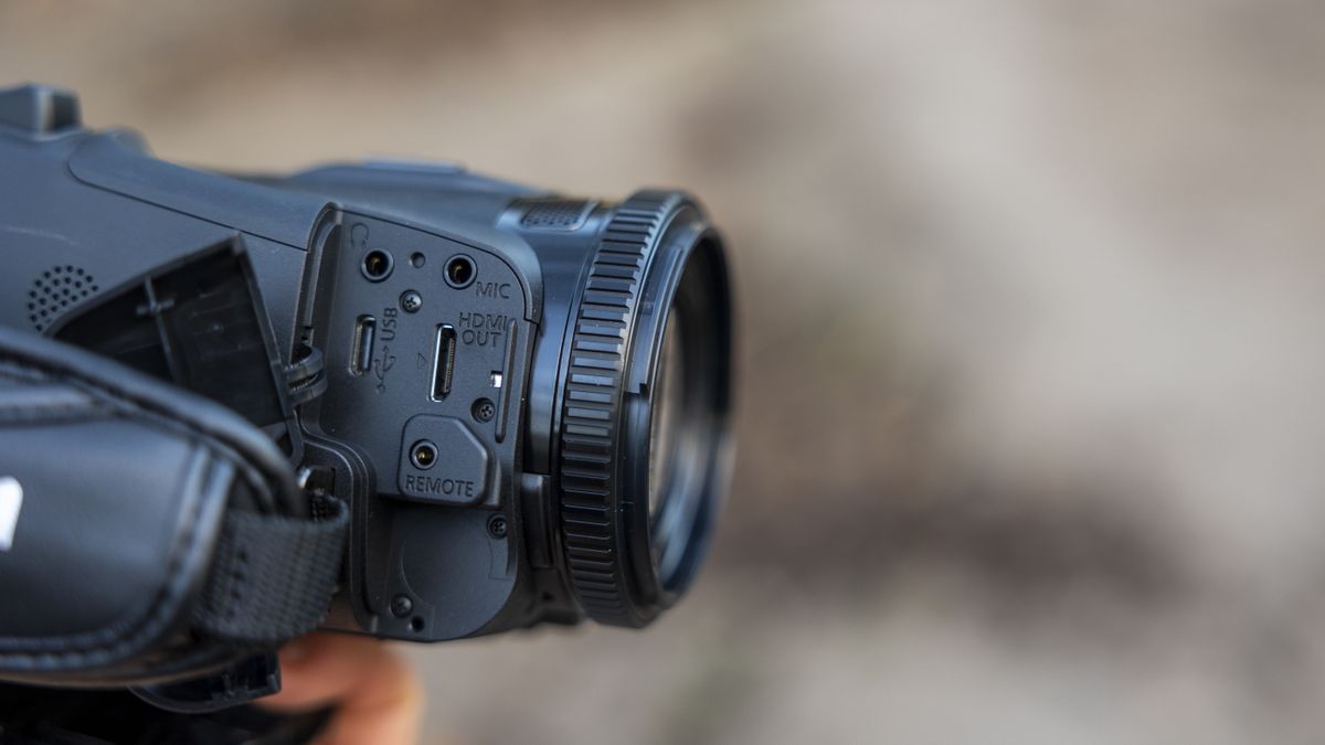 Canon HF G70 review: a compact camcorder for enthusiasts | Digital ...