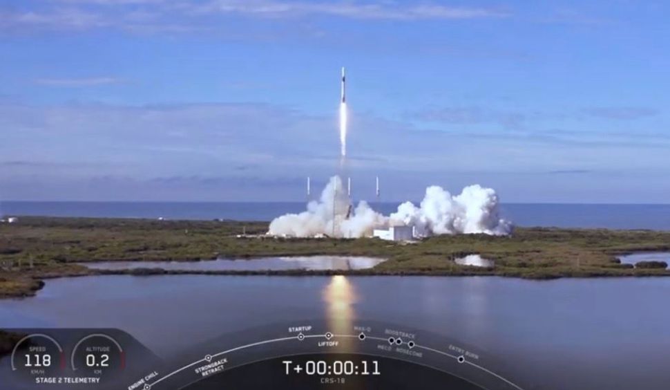 Spacex Launches Used Dragon Capsule On Historic 3rd Cargo Run To Space