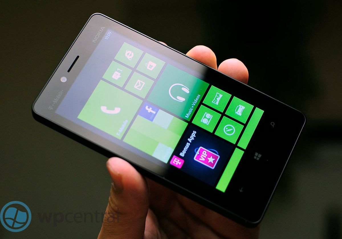 T-Mobile Nokia Lumia 810 unboxing and video tour | Windows Central