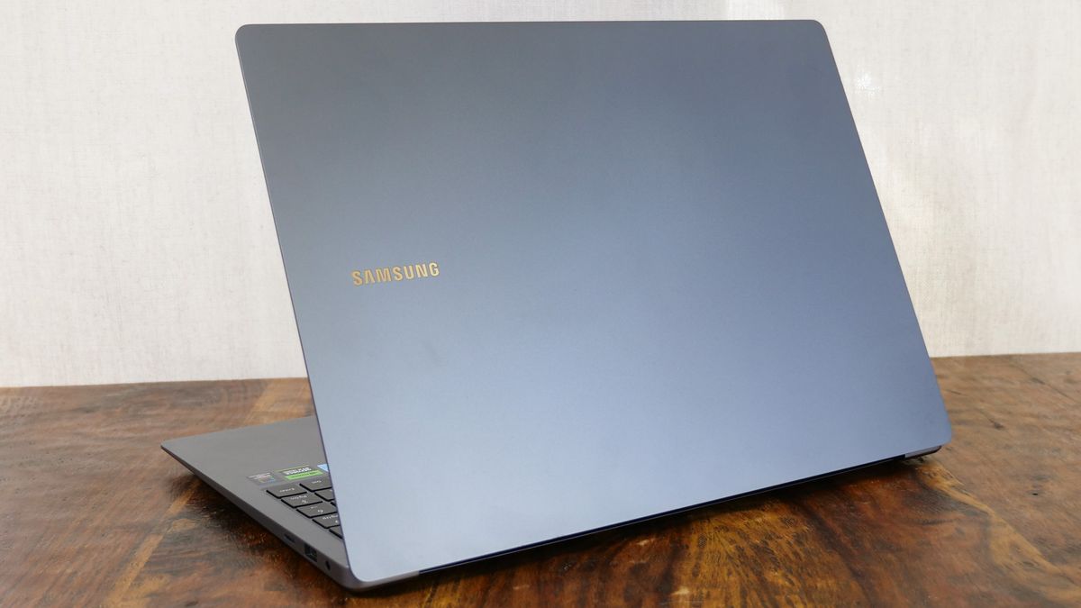 Samsung Galaxy Book 4 Ultra vs. MacBook Pro 16-inch: Which premium ...