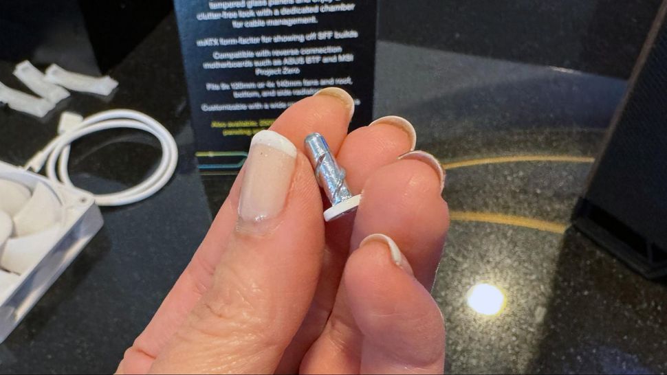 Corsair's redesigned PC fan screw installs with a single turn, shaving ...