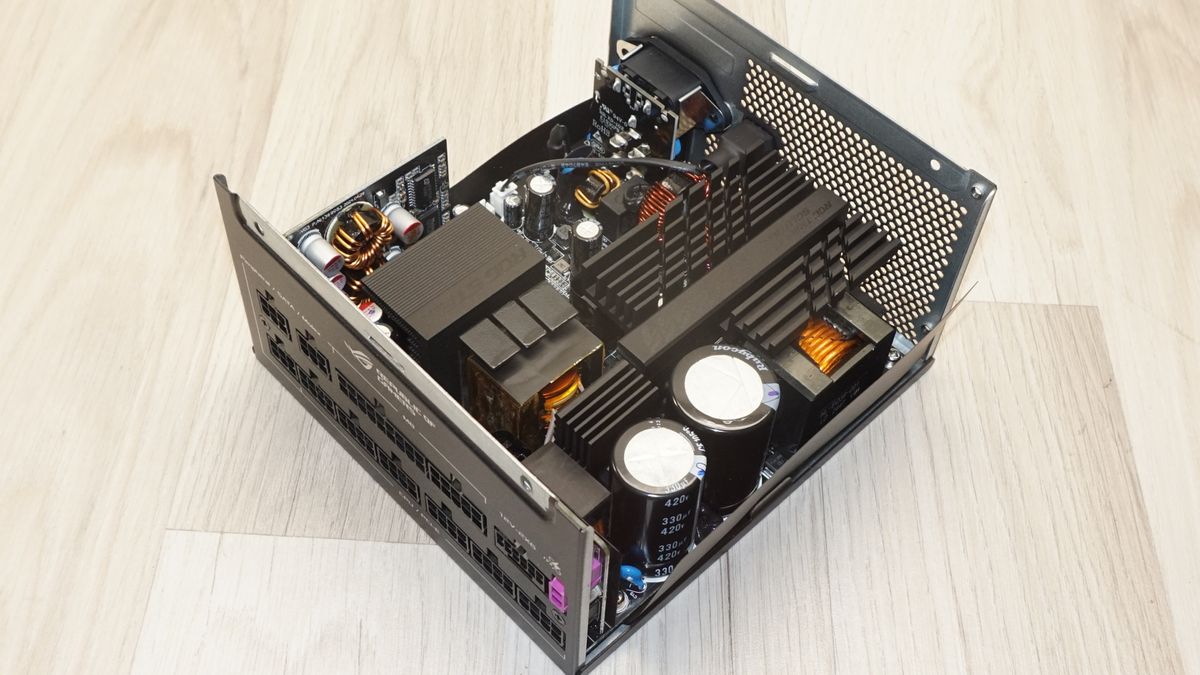 Asus ROG Strix 1000W Platinum power supply review | Tom's Hardware