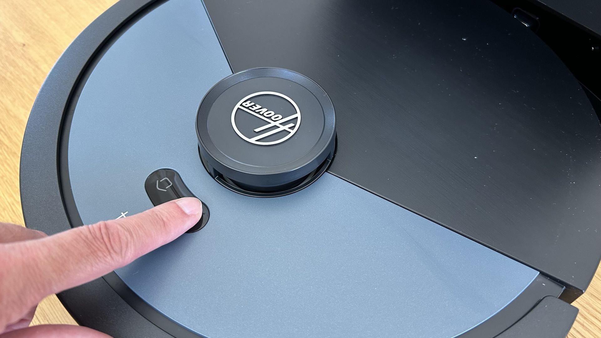 Hoover HG4 Hydro Pro robot vacuum review: late to the party but still ...