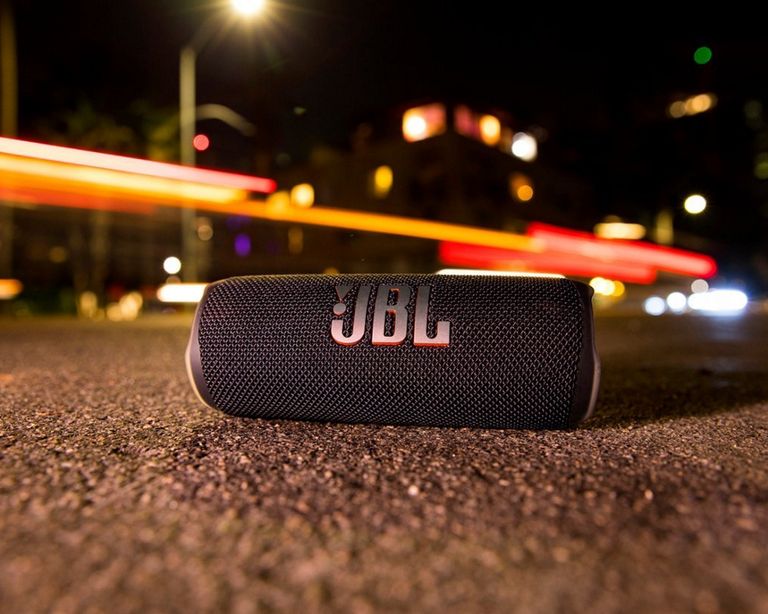 JBL vs Sony —Which One is Best for You? | Livingetc