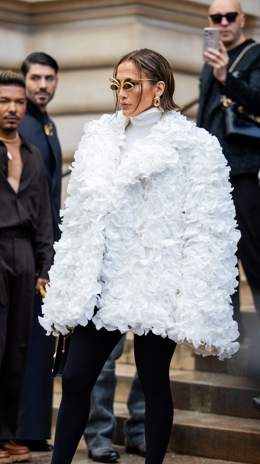 JLo debuts ultra short bob haircut in Paris | Woman & Home