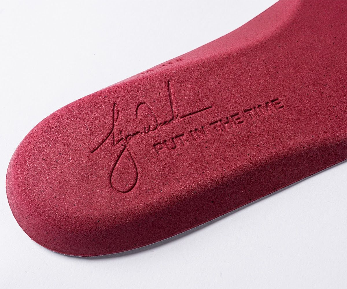 How You Can Buy Tiger Woods' New Sun Day Red Golf Shoes | Golf Monthly